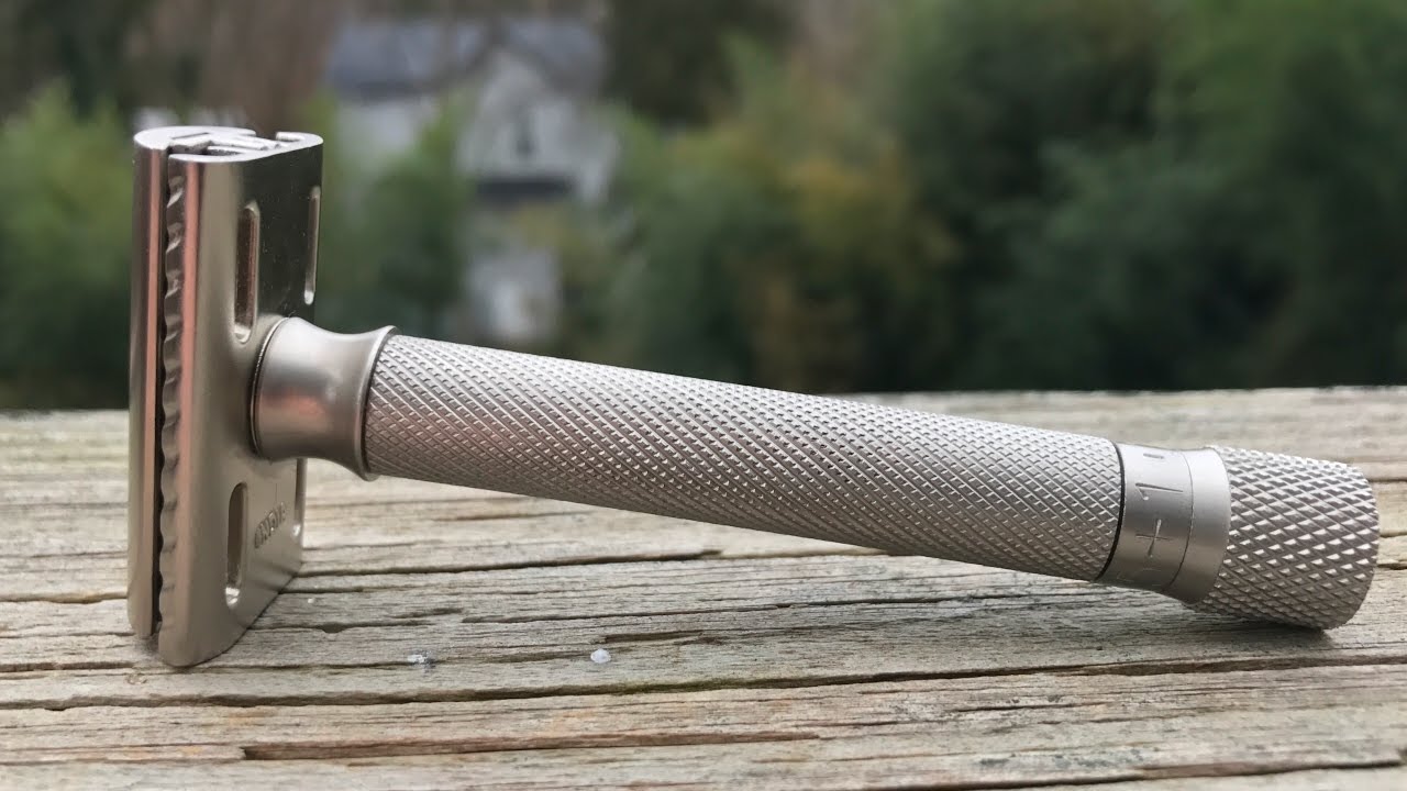 Safety Razors vs. Cartridge Razors – SafetyRazors